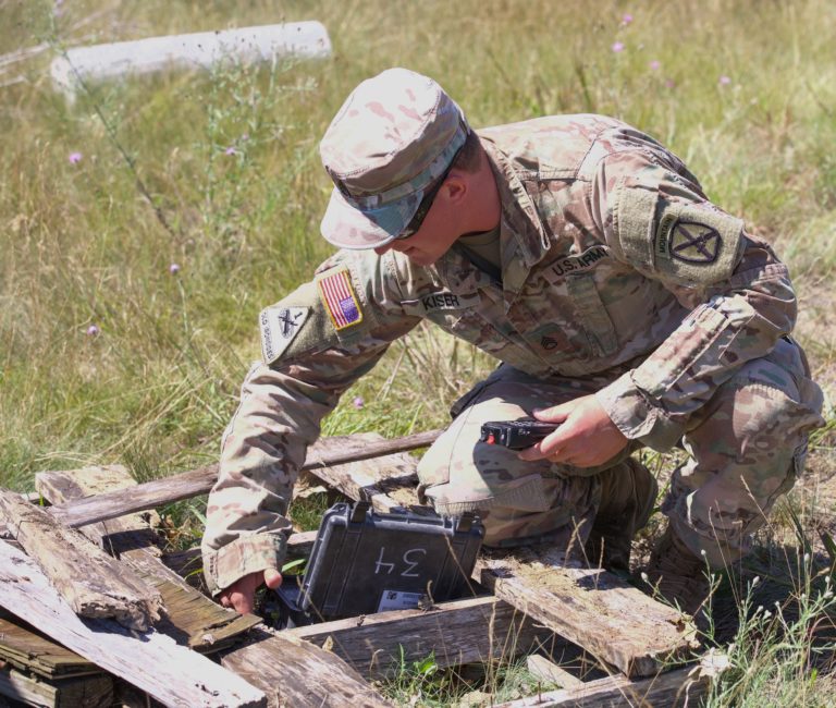 IED AWARENESS TRAINING FOR FIRST RESPONDERS • Spotter Up