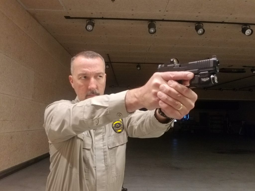 Streamlight TLR-7A, A compact yet powerful weapon mounted light ...