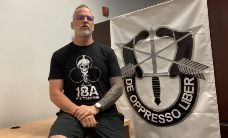 18 Alpha Fitness • Spotter Up