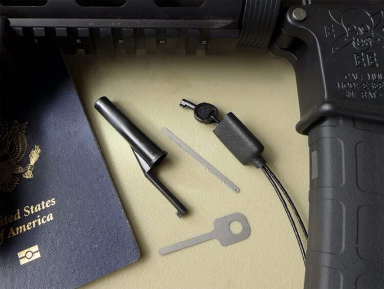 Methods and Techniques for Escaping from Unlawful Restraint • Spotter Up