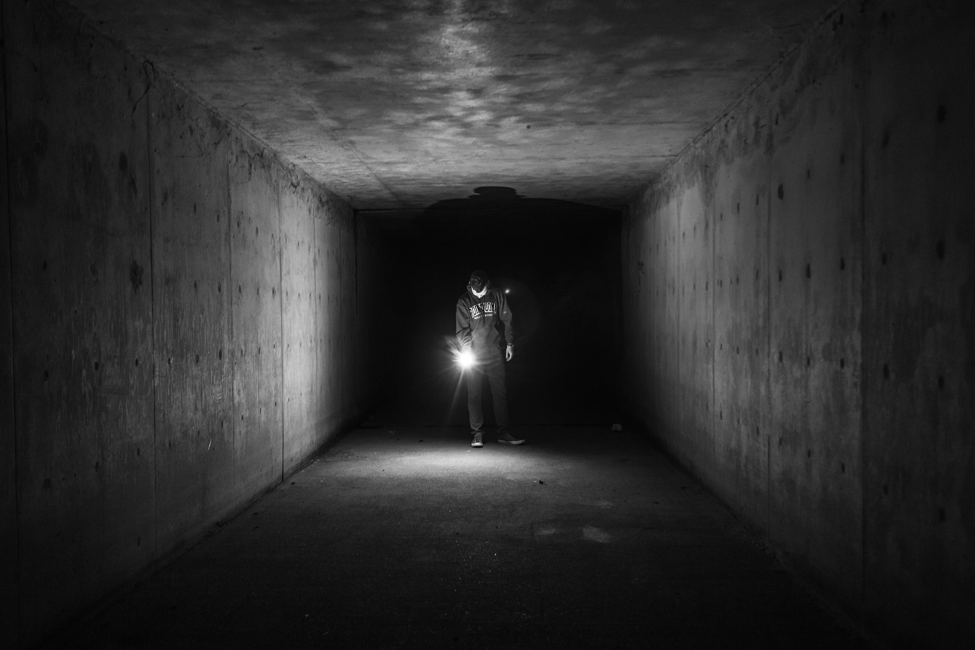Fighting with Light — White Light Tactics for Personal Defense • Spotter Up