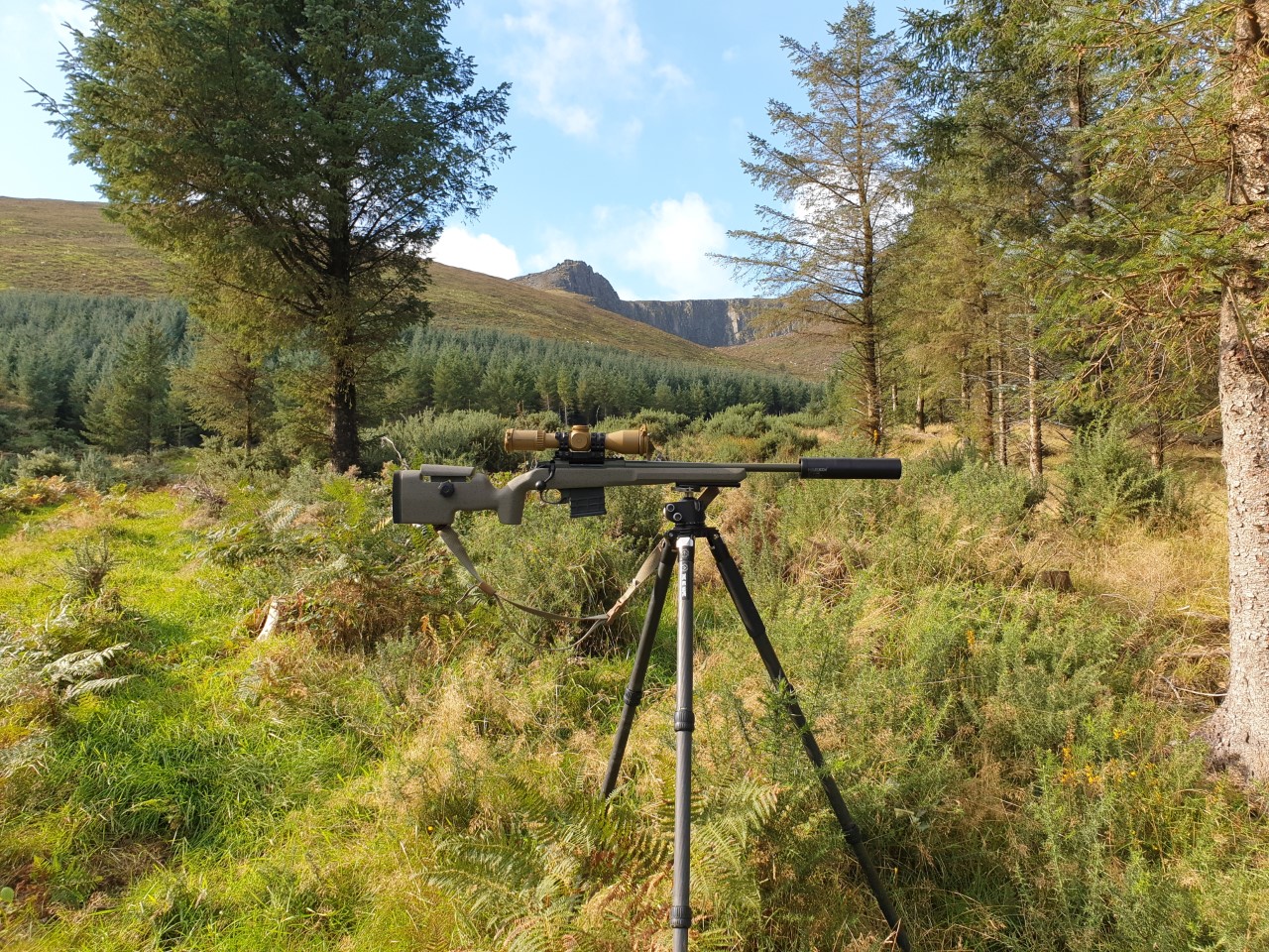 Product review: Two Vets sporting goods The No Name tripod and 55mm ...