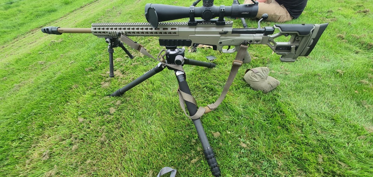 Product review: Two Vets sporting goods The No Name tripod and 55mm ballhead. • Spotter Up