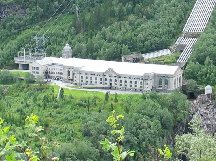 Operation Gunnerside: Covert Mission to Deprive the Nazis of the Atomic ...