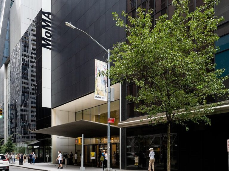 The CIA’s Secret Art Patronage: Abstract Expressionism in the Cold War ...