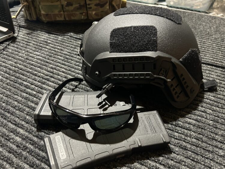 Wiley X P-17 CAPTIVATE Polarized Black Frame Glasses Reviewed • Spotter Up