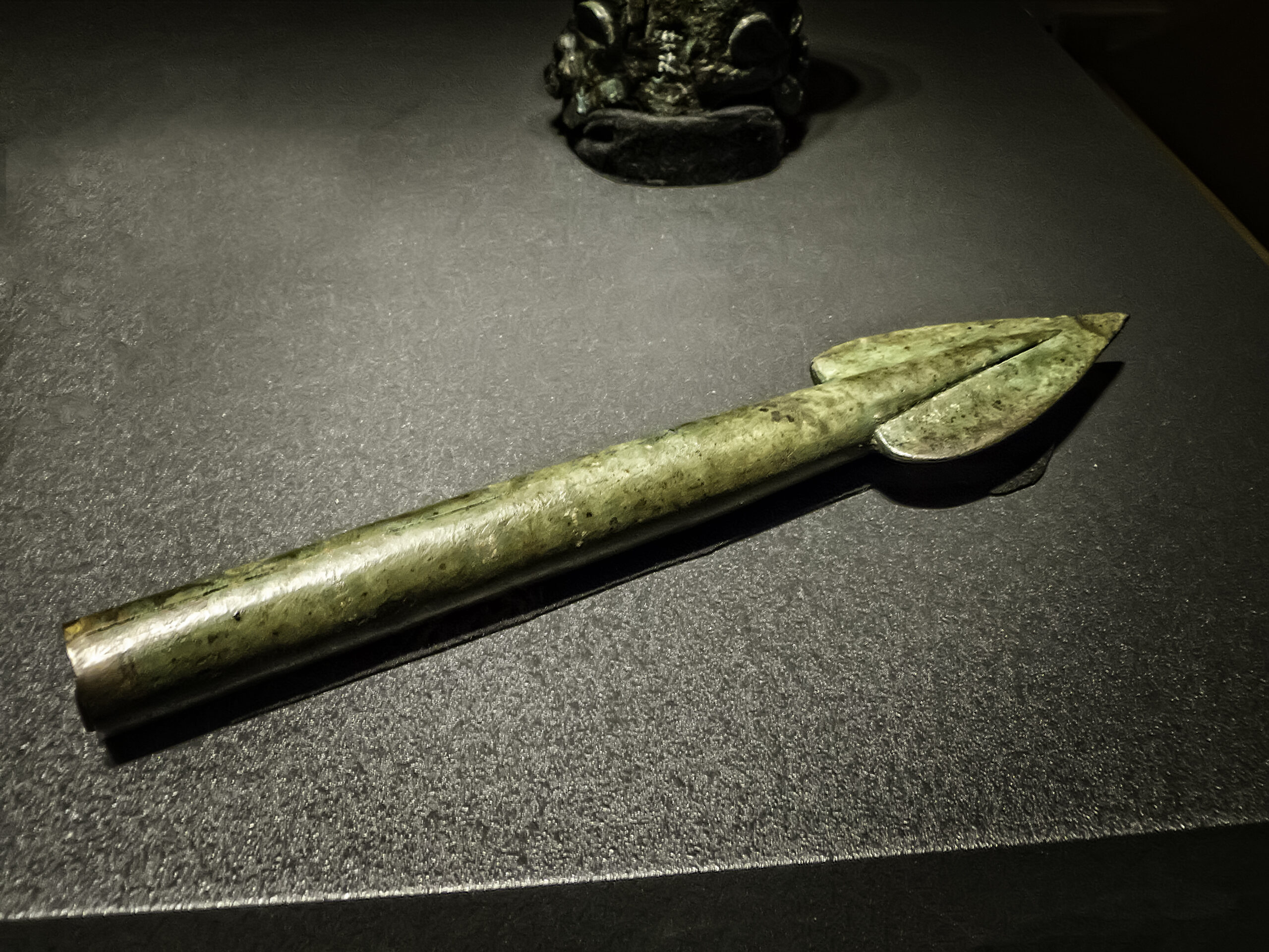 Heart-shaped_spear_head_found_in_the_gladiator_barracks_in_Pompeii_1st ...