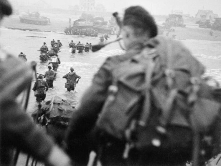 The British Commandos: Elite Warriors of World War II • Spotter Up